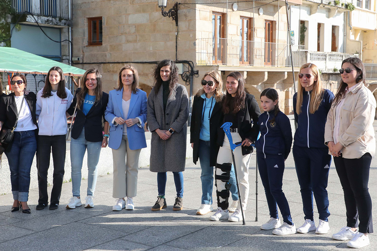 Noticia - Luisa Sánchez percorre Vigo con Montse Tomé e mulleres do ...
